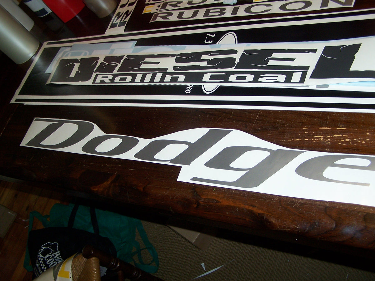 Dodge WINDSHIELD DECAL BANNER STICKER CHOOSE COLOR AND SIZE – Vellosvinyl