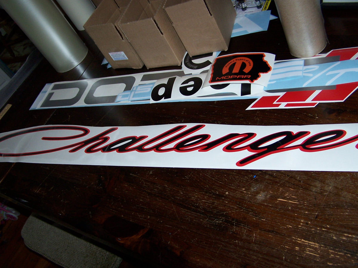 CHALLENGER WINDSHIELD DECAL BANNER CHOOSE SIZE & COLOR/COLORS – Vellosvinyl