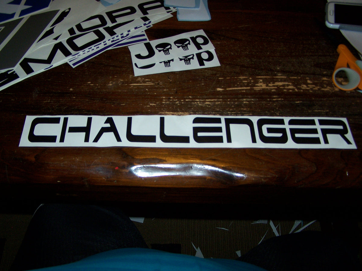 CHALLENGER WINDSHIELD DECAL BANNER CHOOSE SIZE AND COLOR – Vellosvinyl