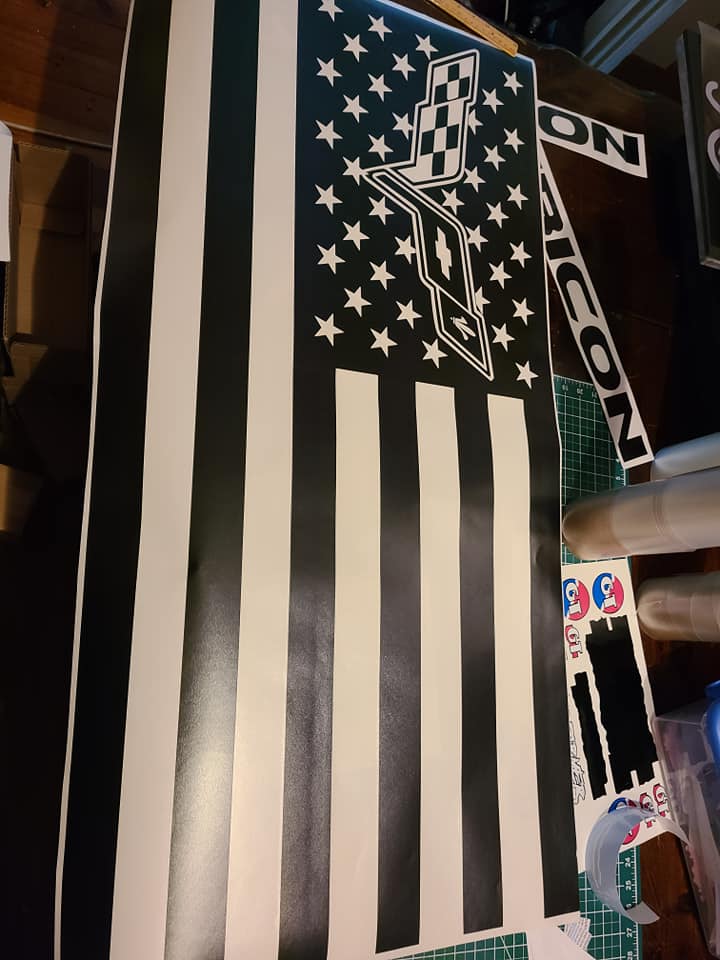 CORVETTE C6 TARGA TOP AMERICAN FLAG VINYL DECAL WITH LOGO – Vellosvinyl