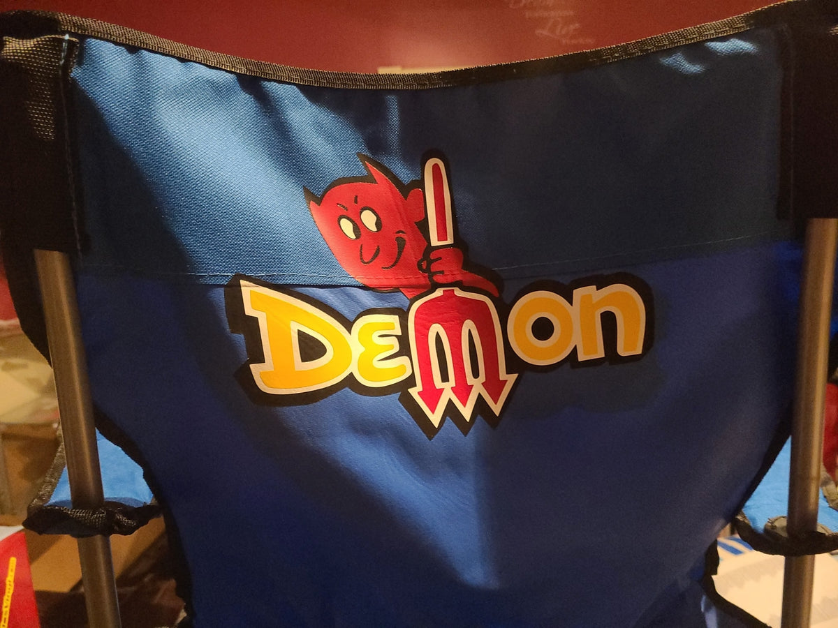 DODGE DEMON FOLDING CHAIR – Vellosvinyl